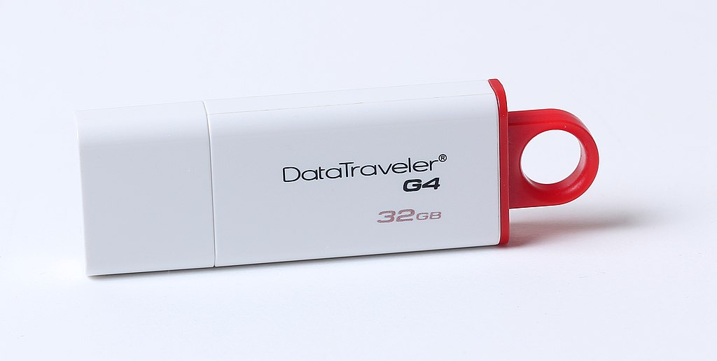 USB flash thumb drive (Wikimedia Commons) | ICT Pulse – The leading ...